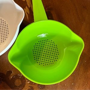 Tupperware | Kitchen | Tupperware Strainer Set | Poshmark